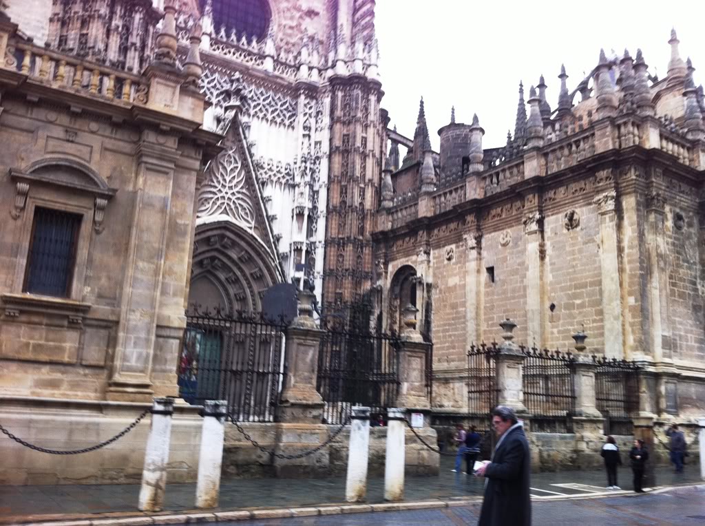 Seville - historic buildings not to be missed - TravelGenee